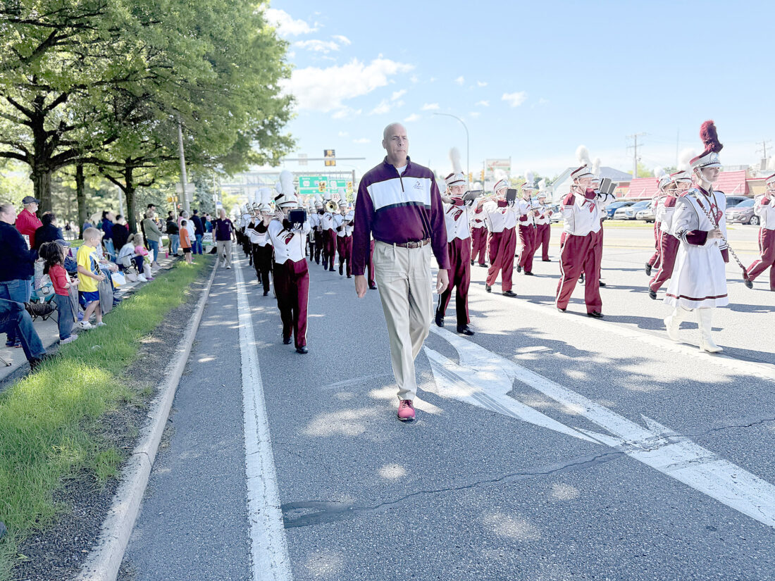 Star-spangled salute: Thousands gather at Altoona Memorial Day parade ...